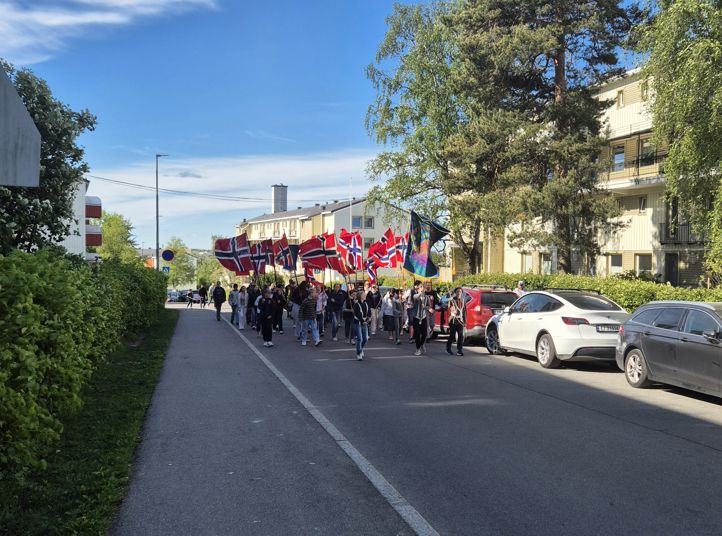 Informasjon om barnetoget og 17 mai på Oppsal skole.